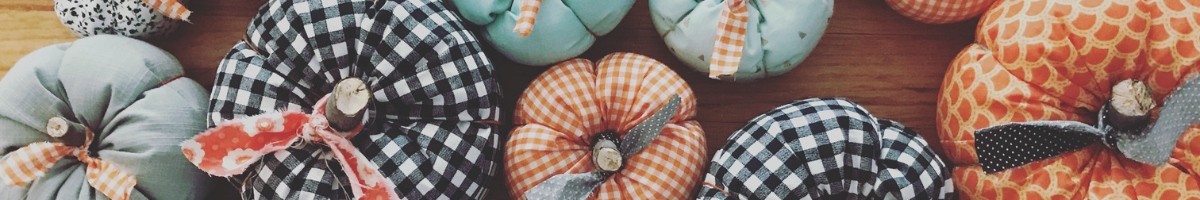 Easy Fabric Pumpkins {Tutorial} - mollykohler.com